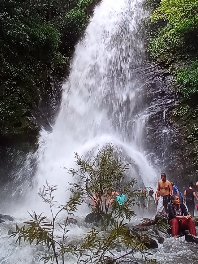 Pali Waterfall Goa - Konkan.me